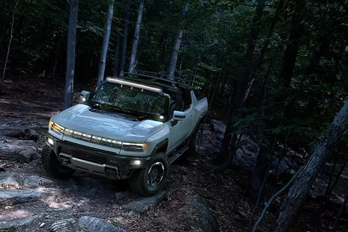 GMC HUMMER EV Factory Overland Osagarriak 7906_3