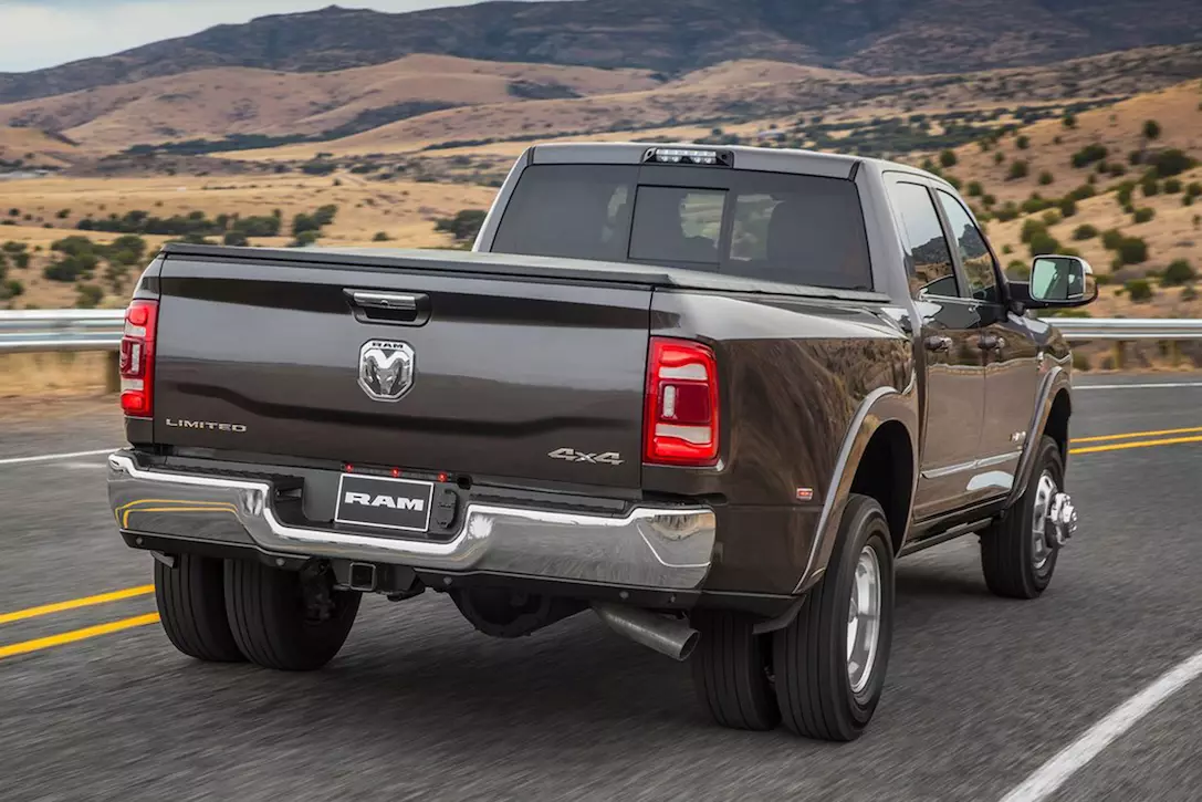 2019 Dodge Ram Heavy Duty Pickup Trucks 8239_3