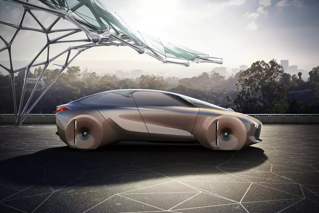 BMW Vision Next 100 концепц 3