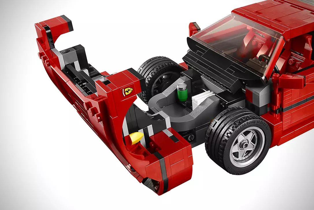 LEGO yaradıcısı Ferrari F40 6