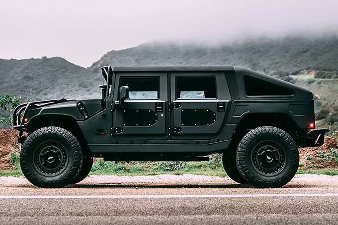 Mil-Spec Automotive Hummer H1 Launch Edition # 006 8467_2