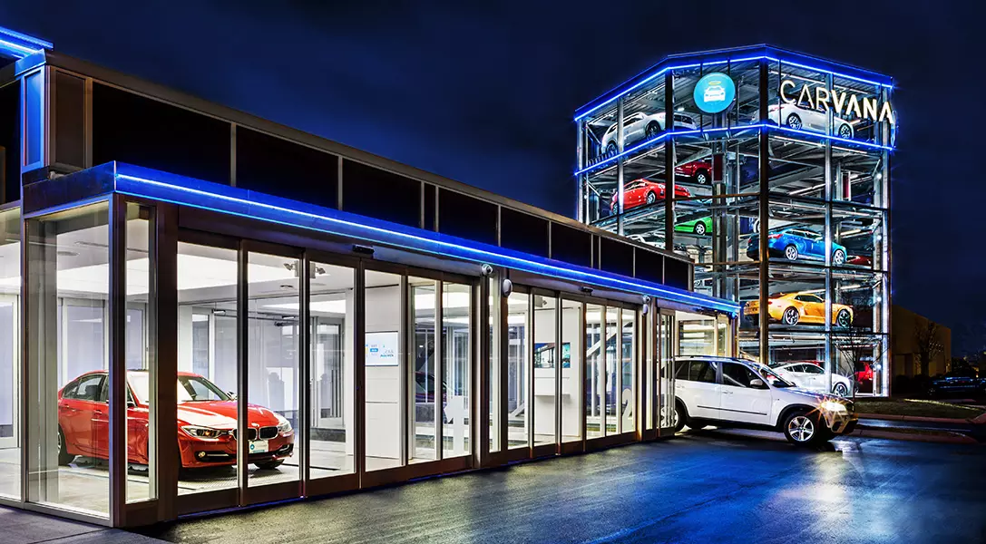 Carvana automašīnu tirdzniecības automāts