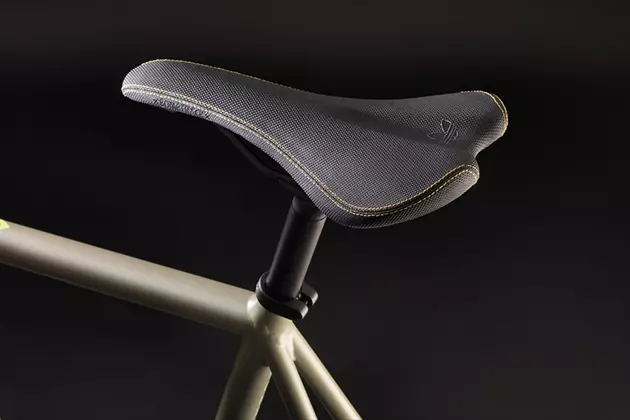 Adidas x Bombtrack bicikl s fiksnom opremom 6