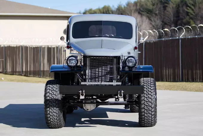 Auction Block: 1941 Dodge Power Wagon 'Full Metal Jacket' 8853_1