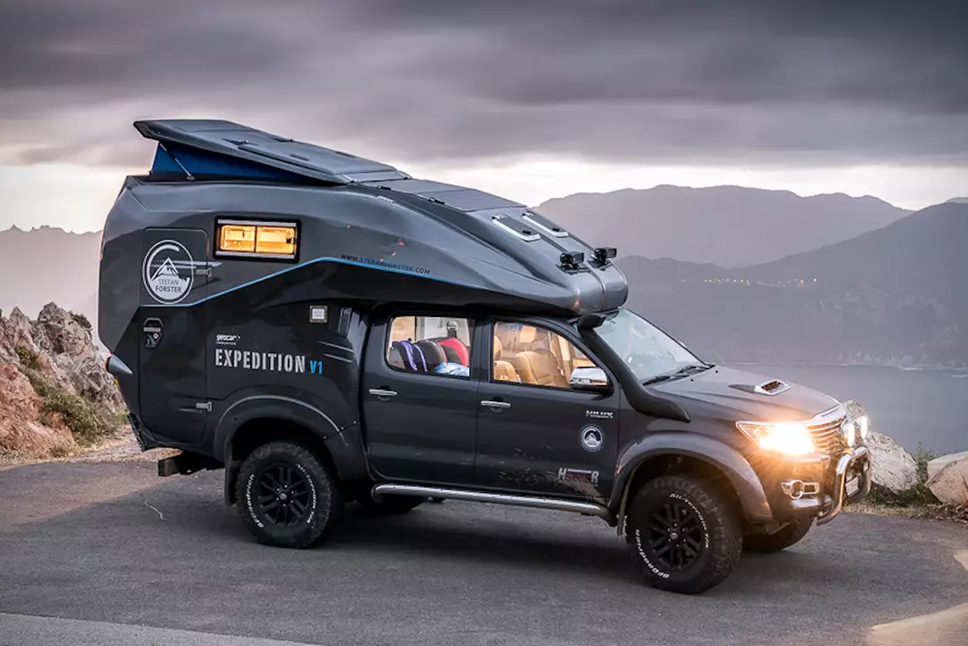 Toyota Hilux Expedition V1 Camper