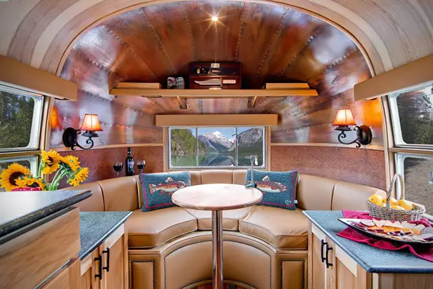 Прилагодено 1954 Airstream Flying Cloud Travel Trailer 4