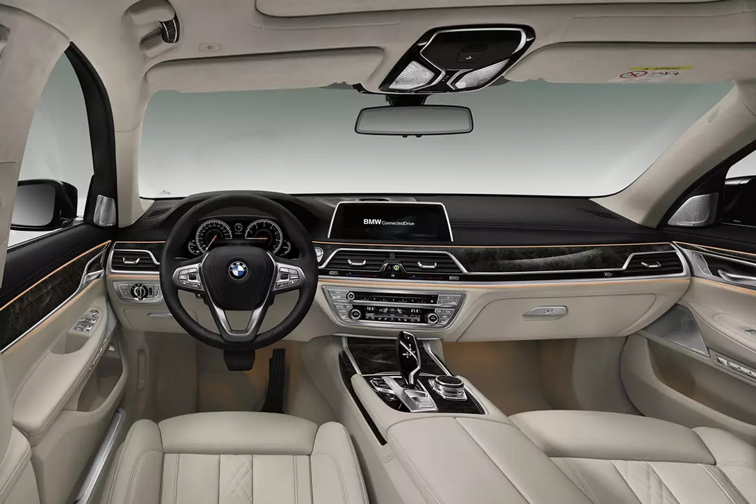 2016 BMW Série 7 8