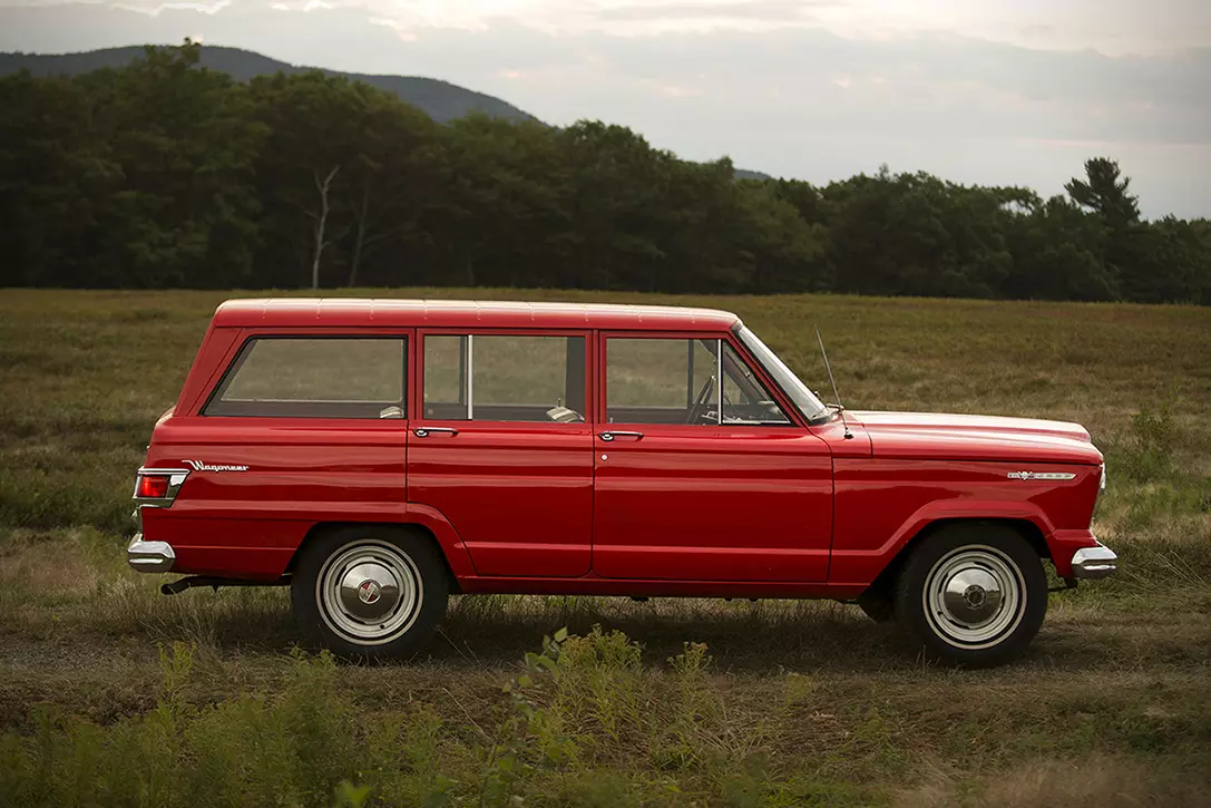 Bloco de leilão: 1968 Jeep Wagoneer 918_1