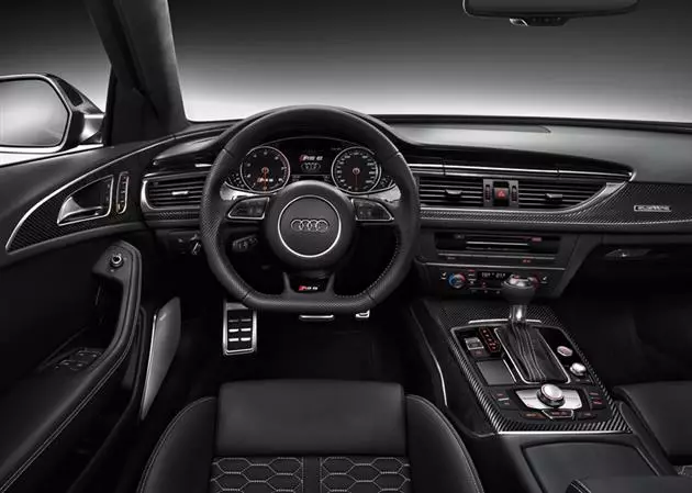 2014 Audi RS6 Avant (2)