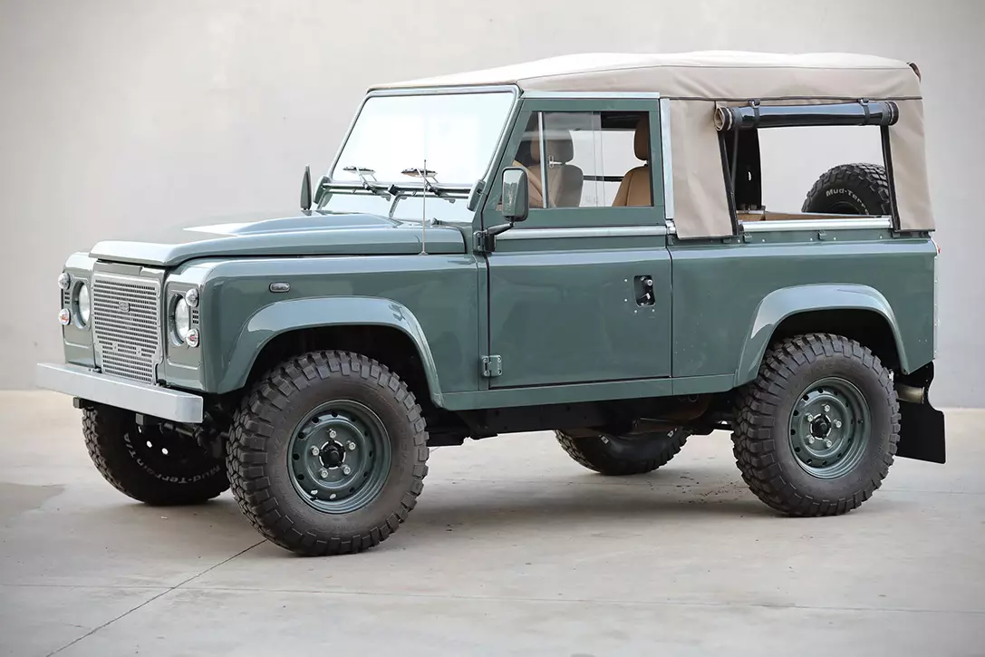 Land Rover Defender D90 Keswick Green 9460_3