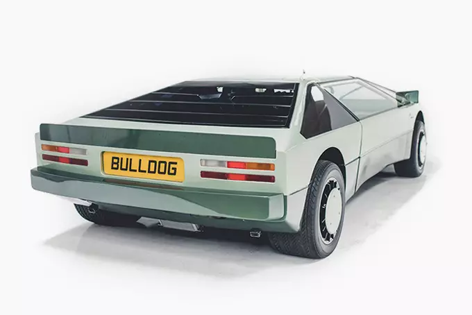 1980 Aston Martin 'Bulldog' ໂດຍລົດມໍເຕີຄລາສສິກ 9671_2