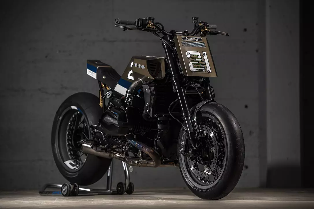 BMW R1200R «Эдди 21» от VTR Customs 967_4