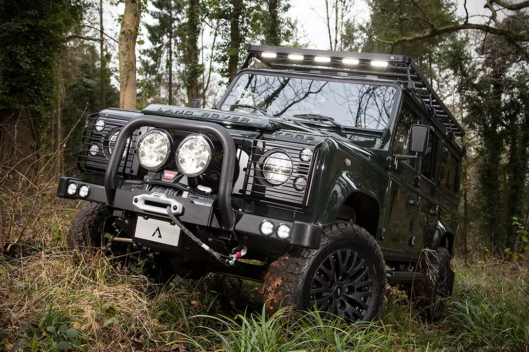 Arkonik의 Land Rover Defender 110 'Koop' 9712_1