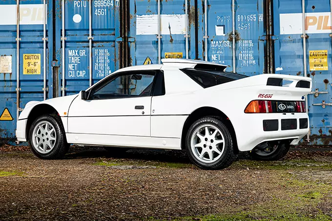 1986 Ford RS200 waxaa qoray Carrozzeria Ghia 9783_1