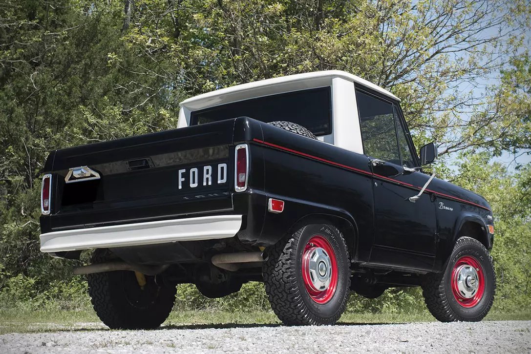 Аукцион блогу: 1969 Ford Bronco Half Cab 9818_4