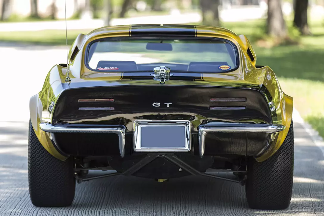 Aŭkciobloko: 1969 Baldwin Motion Phase III GT Corvette 9907_3