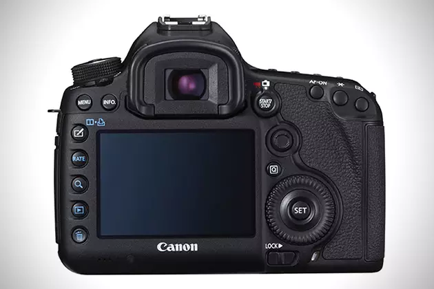 Canon EOS 7D Mark II 3